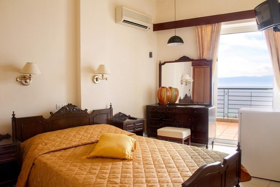 Mitho Hotel Αιδηψος Βορεια Ευβοια -Δίπλα στην θάλασσα-Δίπλα στις ...